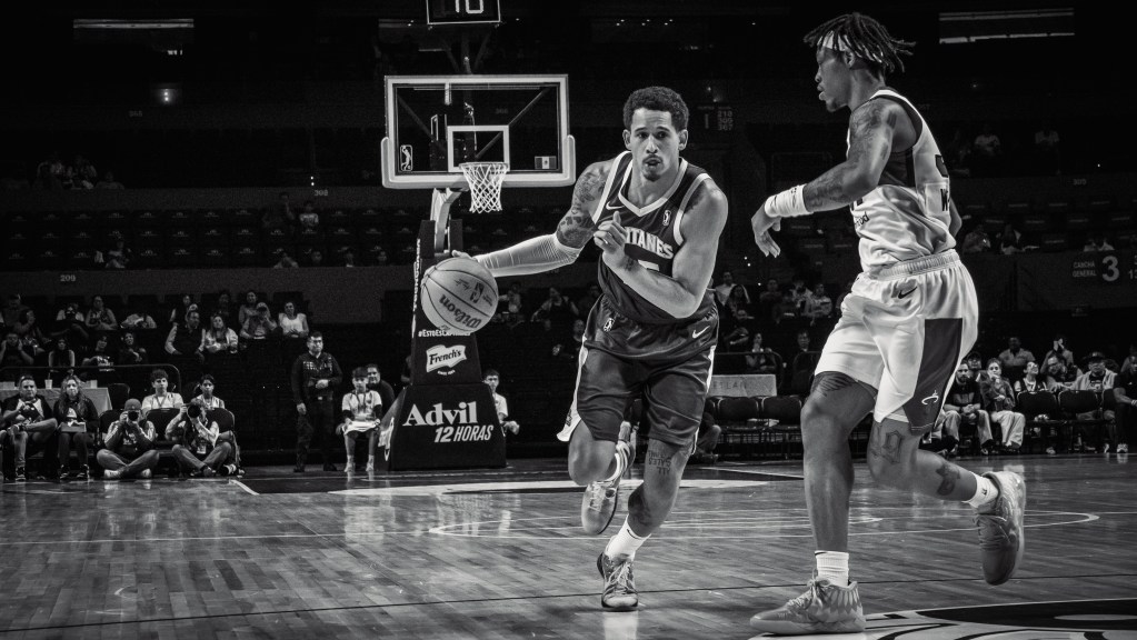 Juan Toscano y Greg Brown: Jugadores Clave en Capitanes CDMX - aleteo